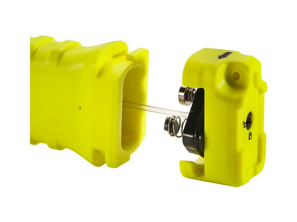 Pelican 3415M Right Angle Light (Magnet version) Safety Certified – 336 ...