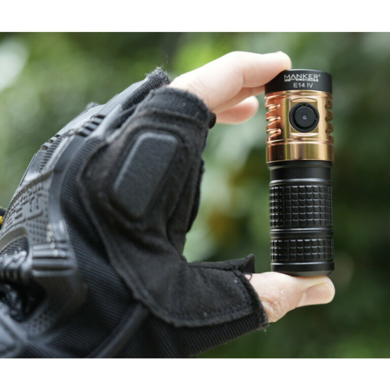 Manker E14 IV Compact Pocket Flashlight, Cool White, 4000 Lumens, 166 ...
