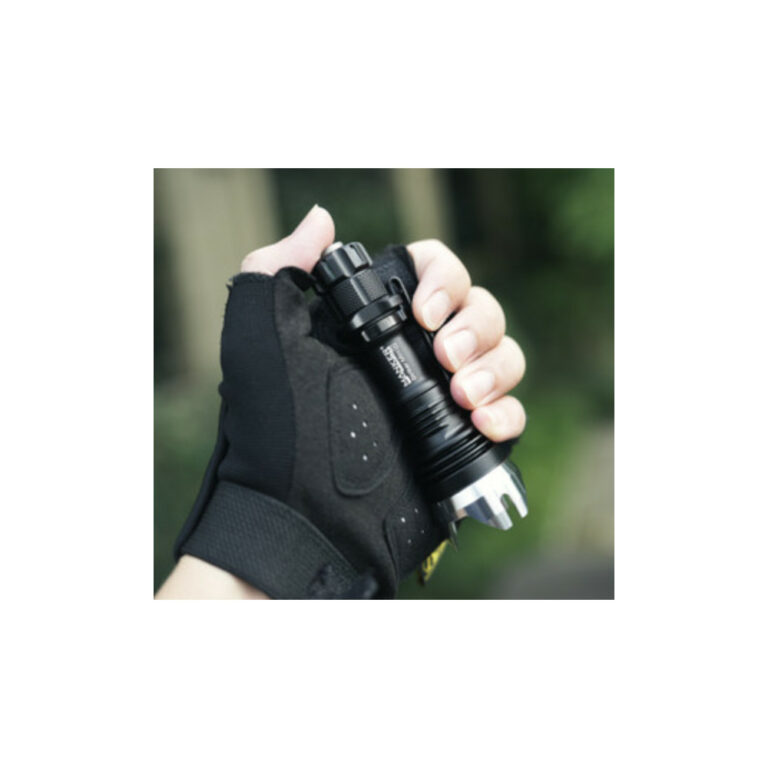 Manker Striker Mini Tactical Flashlight – 635 Lumens, 430 Metres | LED ...